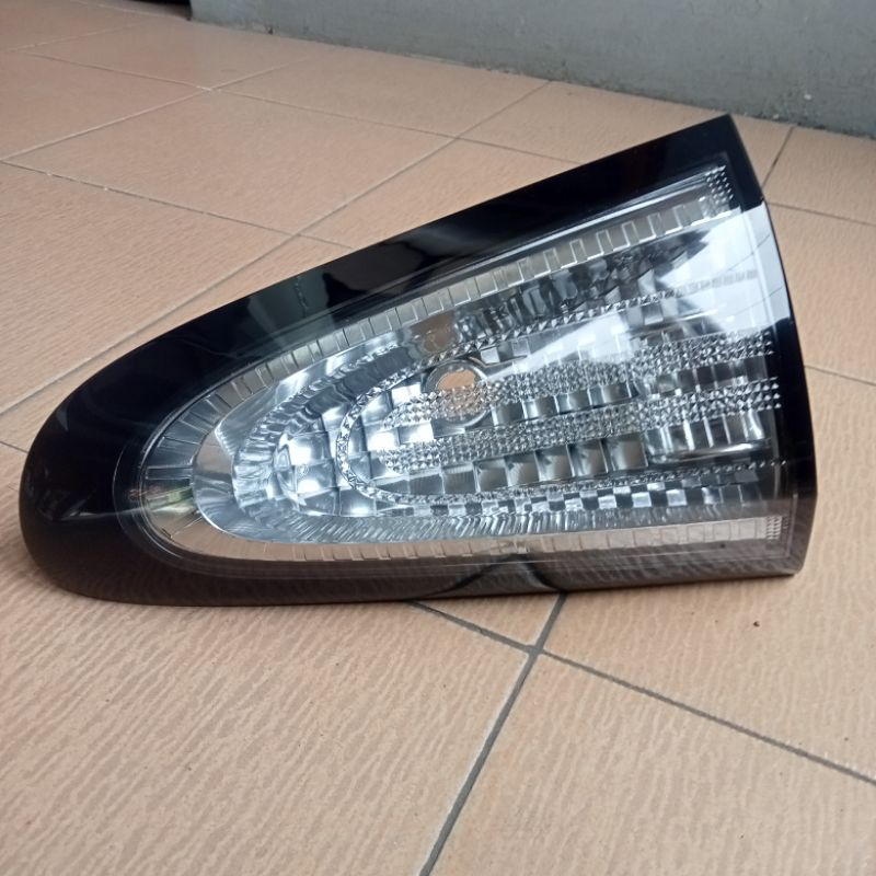 Sienta trunk light type V / Q ORIGINAL Sienta rear light | Shopee Malaysia