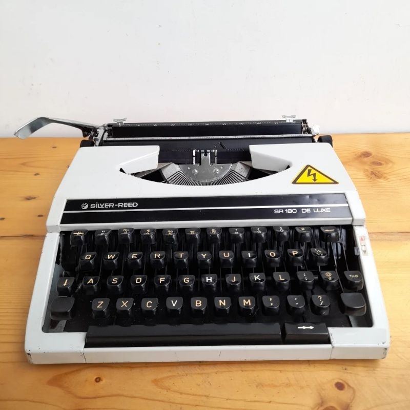 MESIN Silver seiko silver reed typewriter vintage vintage vintage tick ...