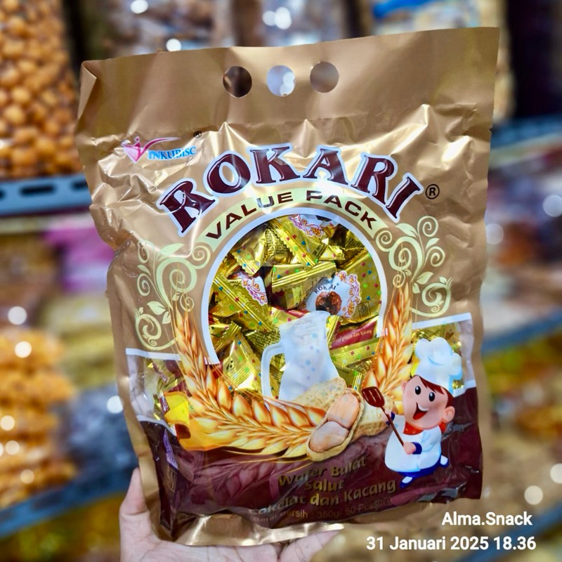 Round WAFER ROKARI CHOCOLATE AND NUTS CONTENTS 50pcs ALMA SNACK ROKA ...