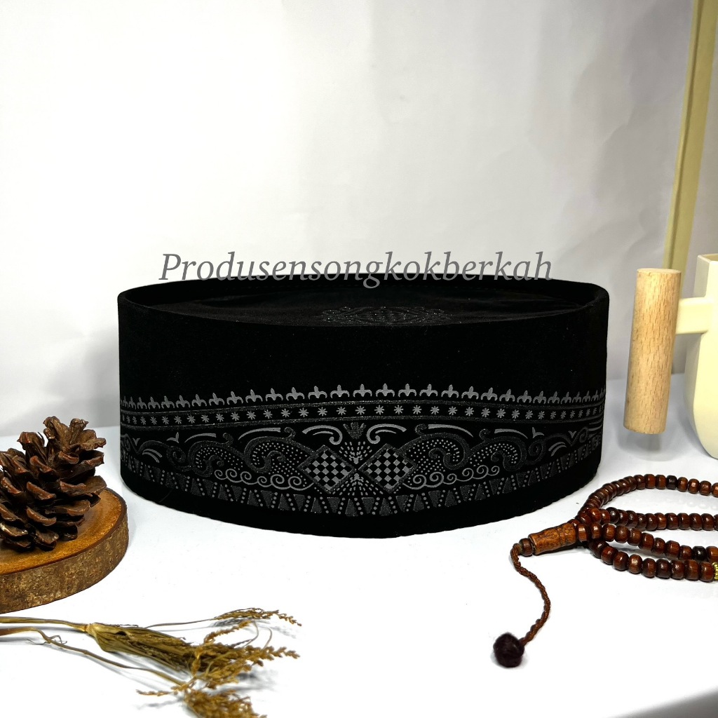 SONGKOK Peci bludru BATIK BLACK KETUPAT height Normal (9 cm) + There is ...