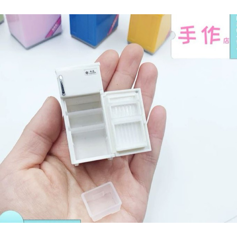 Miniature 2-door Refrigerator Free mini Shelf 1 Scale 1:12 Import ...