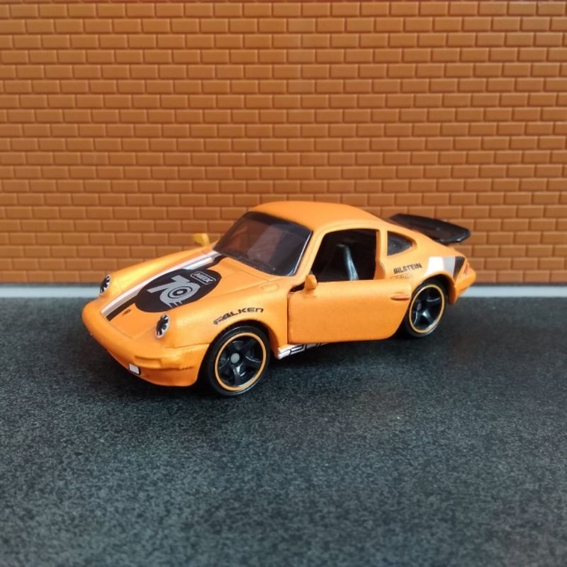 Matchbox Moving Parts Special Edition 70th Anniversary 1980 Porsche 911 ...