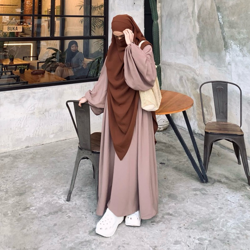 Tsurayya - (Abaya Only) Abaya Namira European Style Balloon Sleeves ...