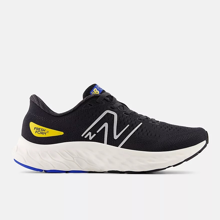 PUTIH HITAM New Balance Fresh Foam | Shopee Malaysia