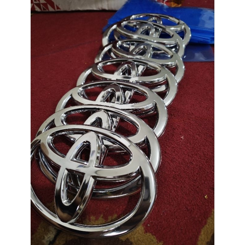 Toyota avanza innova chrome front grille logo emblem, diameter 14cm ...