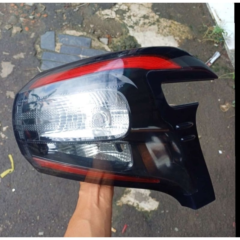 Original Sienta type Q rear light stop lamp removed from x insurance ...