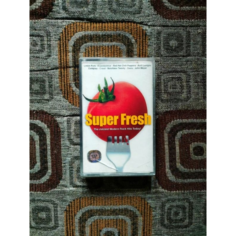 Super FRESH Compilation tape cassette - THE JUICIEST MODERN ROCK HITS ...