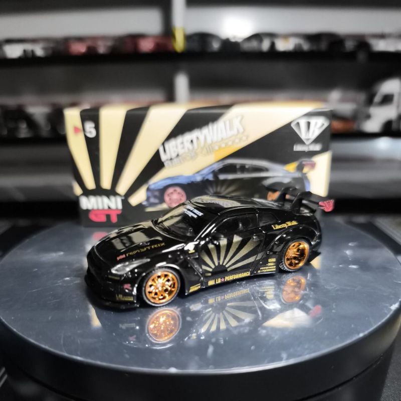 Mini gt nissam gtr r35 lbwk black copper 5 | Shopee Malaysia