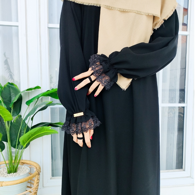 Abaya Yumna Plain Gamis with Lace Rubber Sleeves with Busui Ring Strap ...