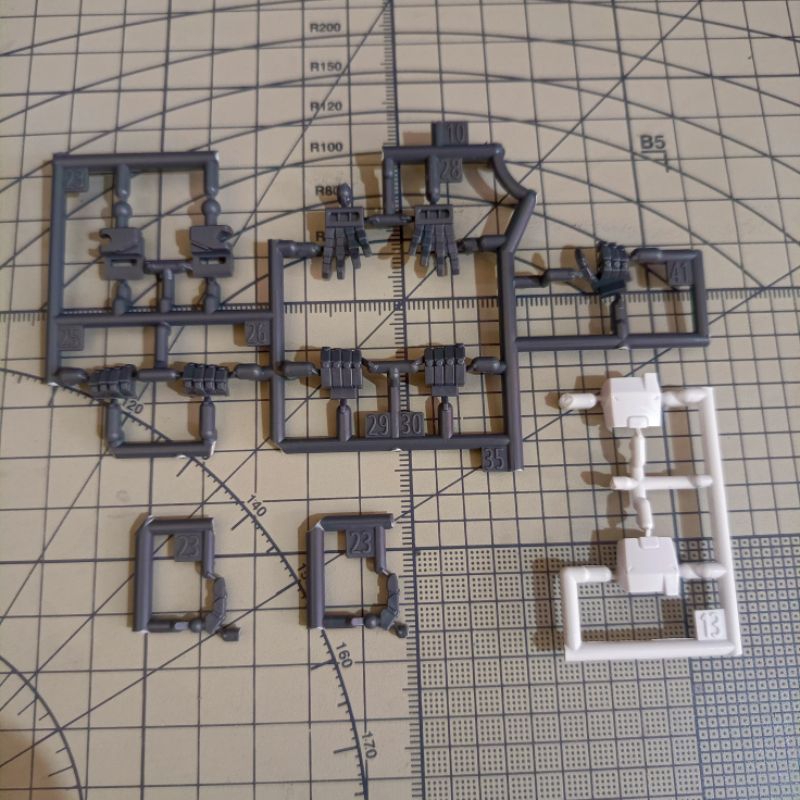 Bandai MG 1/100 GUNPLA FREEDOM GUNDAM VER 2.0 PARTS OPTIONAL HANDS UNIT ...