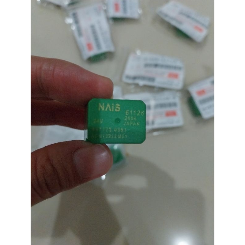 HIJAU Green Relay 24V Leg 5 Isuzu ELF NKR 71 NKR 66 NMR | Shopee Malaysia