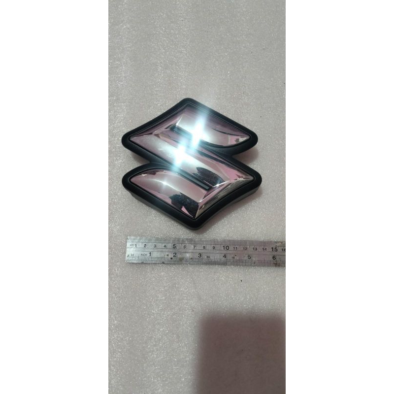 Suzuki xl7 front grill emblem logo original front grill + seat | Shopee ...