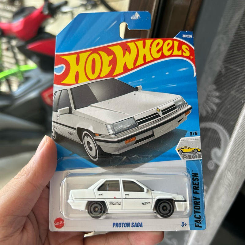 PUTIH Hot Wheels Proton Saga White White | Shopee Malaysia