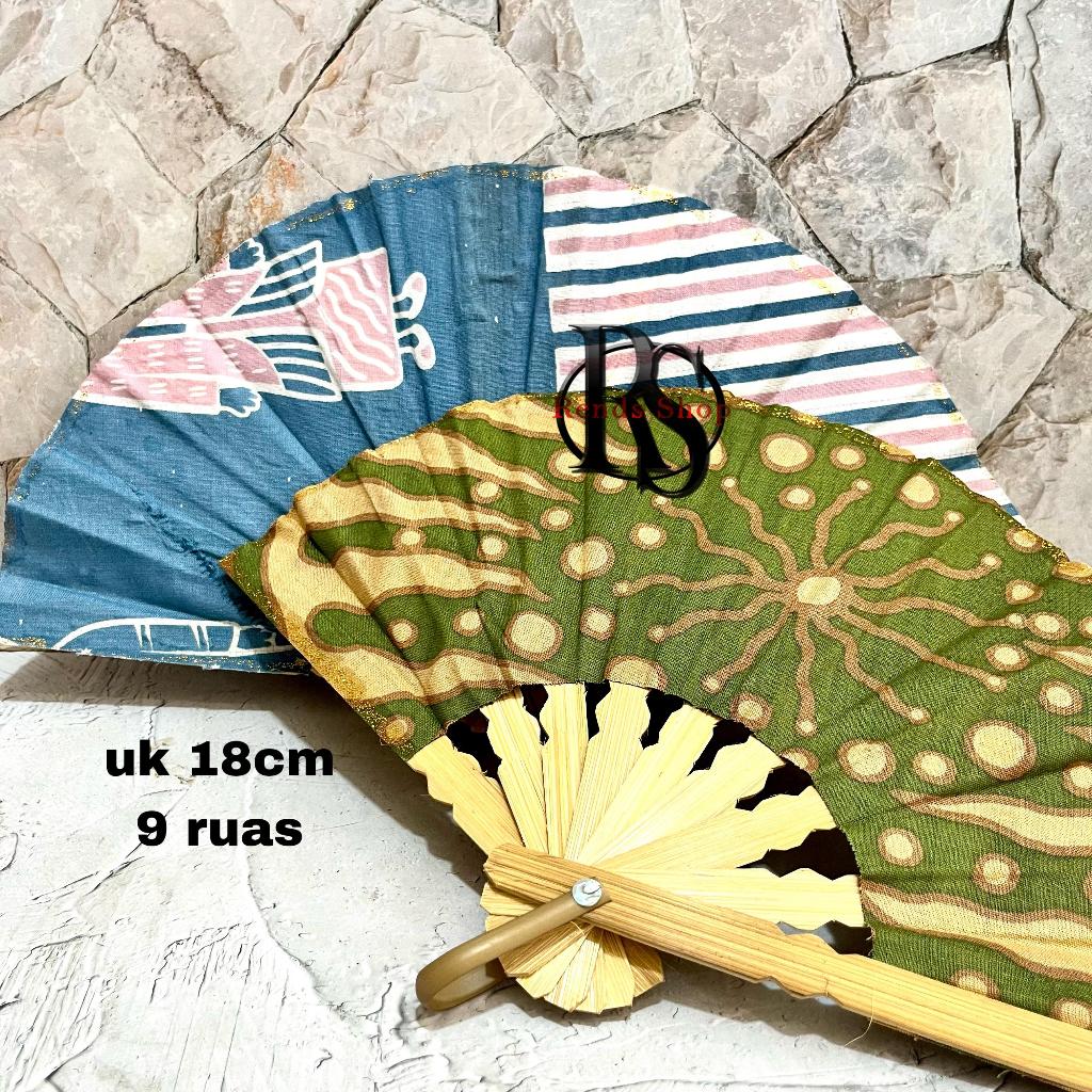 KAYU (Contains 50) 18 Medium Batik Wooden Fan Souvenirs Wedding Gifts ...