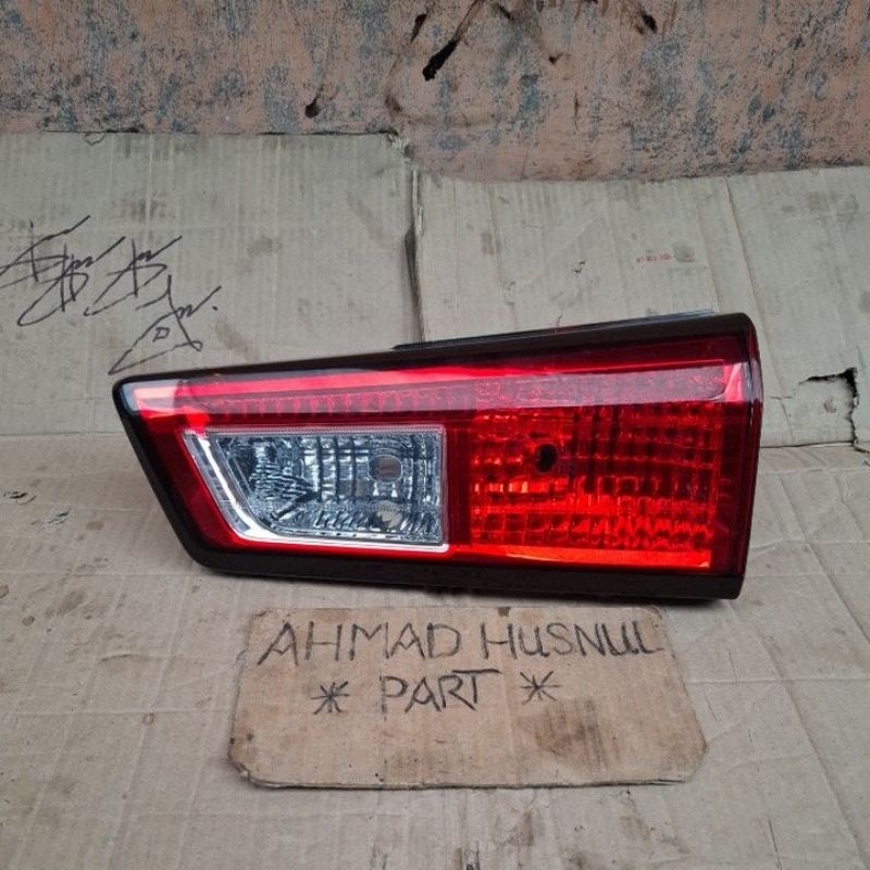 Toyota innova reborn type V trunk light reflector, Venturer facelift ...