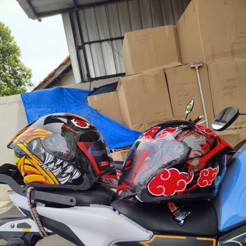 Plain VRC 03 NORISK helmet with Kurama Akatsuki oven venom motif ...