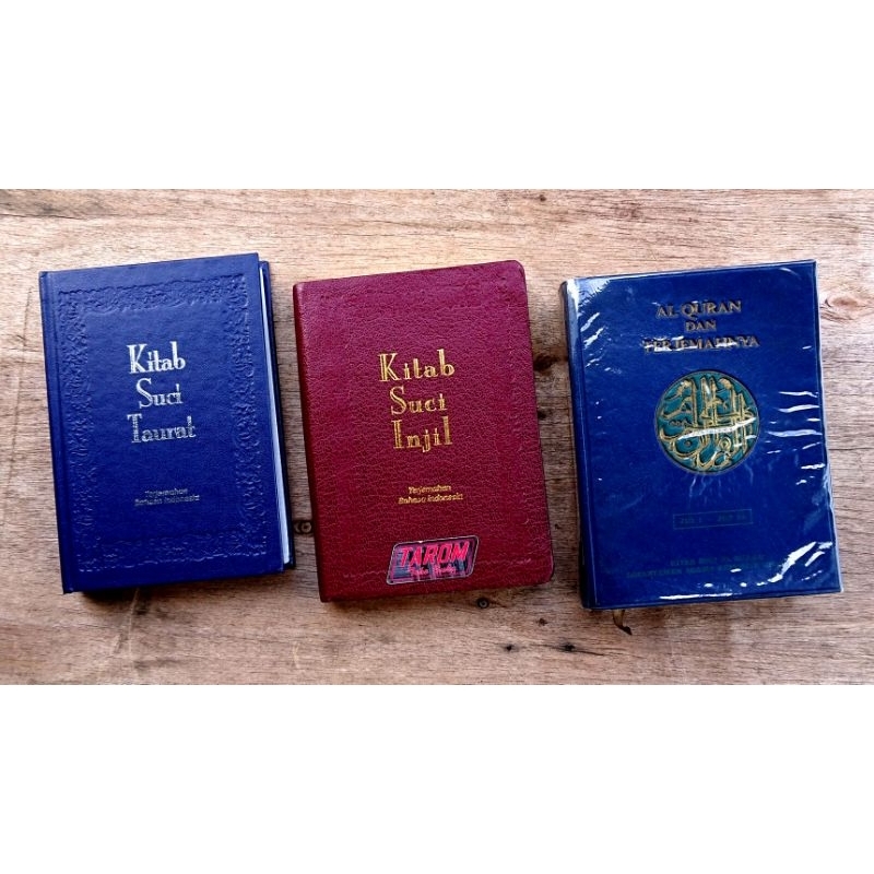 Injil Holy Book (New Promise), TAURAT (TORAH), & AL-QUR'AN (Package ...