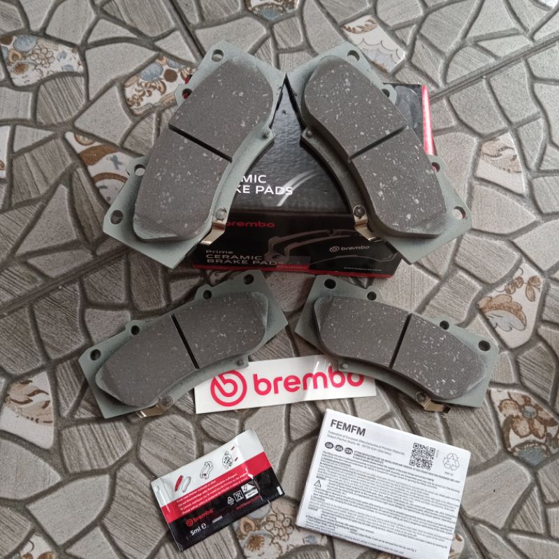 Brakepad/front brake caliper Toyota Fortuner Vnt gen2 4x2 2013 On ...