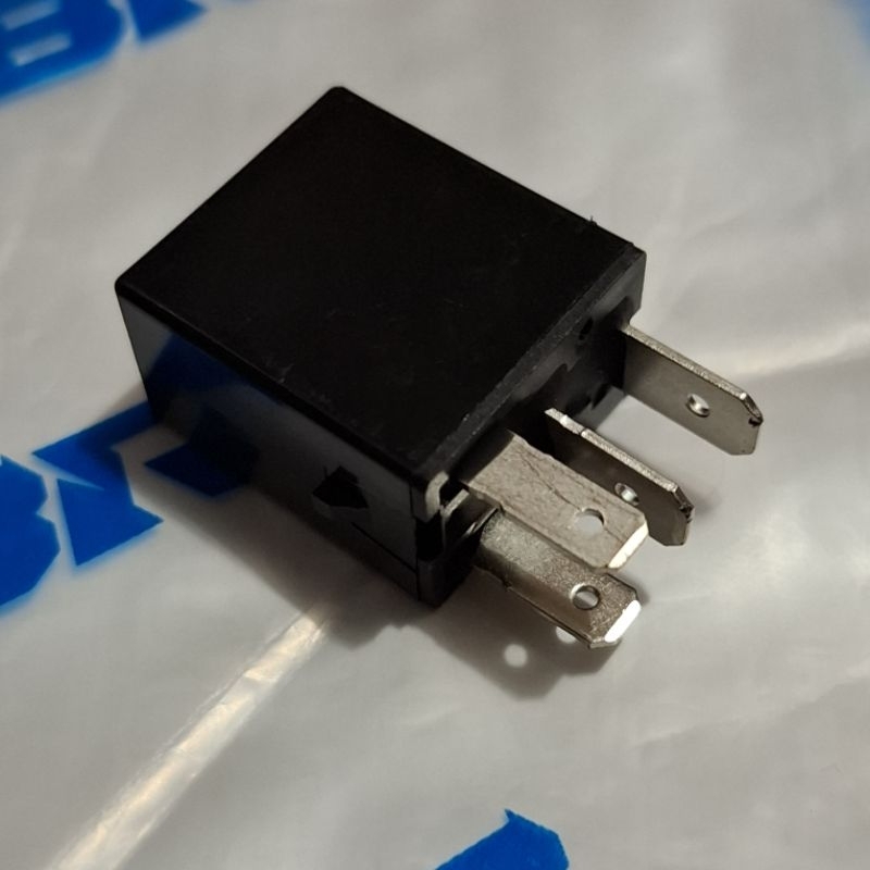 Relay ASSY R15 V3 VVA VIXION R MT15 XSR155 MX-KING R25 MT25 (RELAY LEG ...