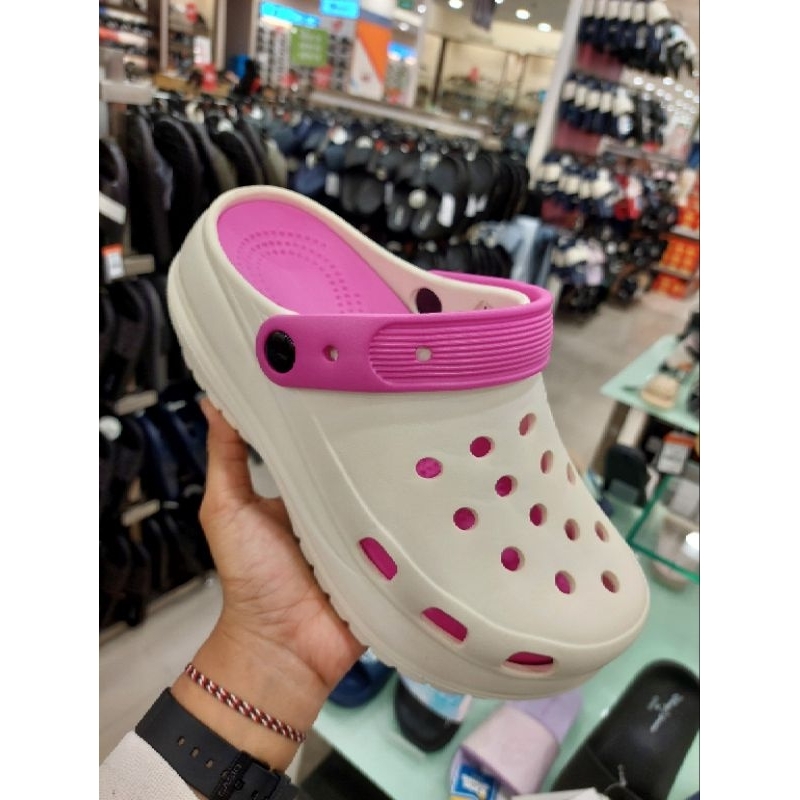 Cute Crocs Pylon sandals by Nevada, super soft, size 36-40 | Shopee ...
