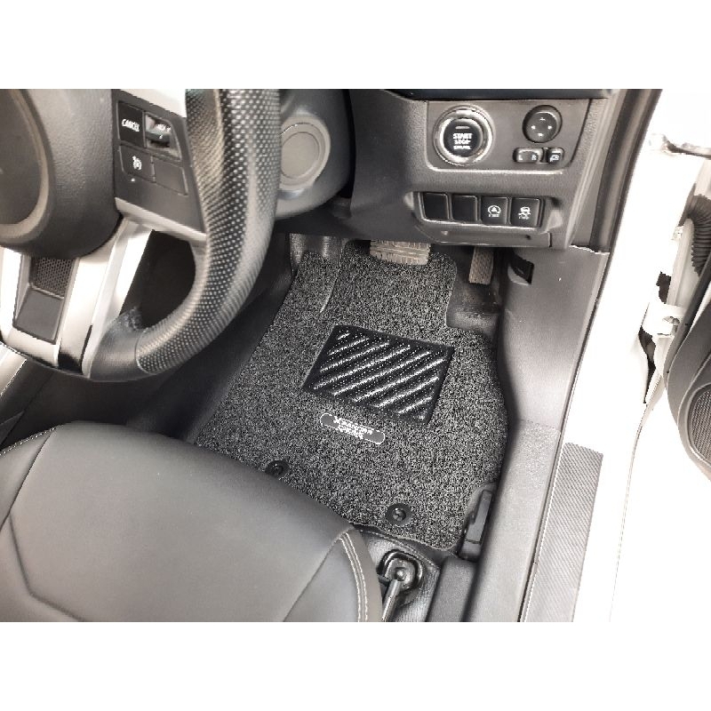 Mitsubishi xpander Exclusive Noodle Rug 3-row expander cross | Shopee ...