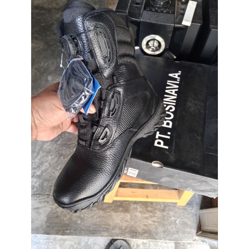 Pdl shoes allocated by the TNI PT. BOSINAVI/LABDA | Shopee Malaysia