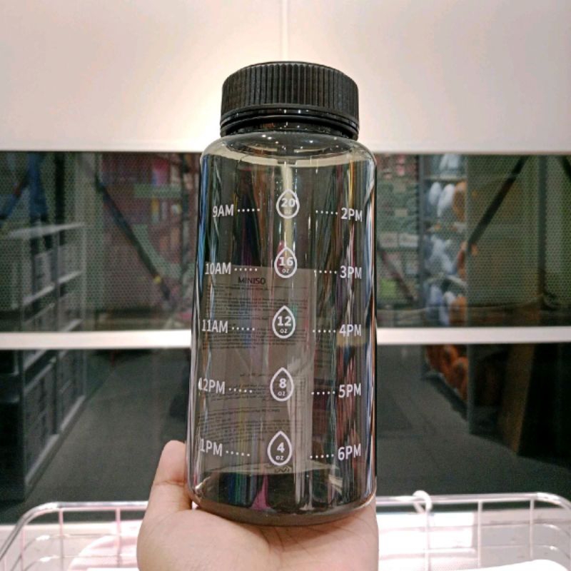 Miniso Plastic Cool Water Bottle With Handle, 800mL | Shopee Malaysia