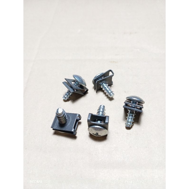 Universal Yamaha Matic clip bolts (5pcs) | Shopee Malaysia