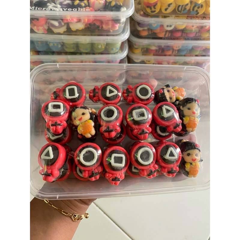 Squid game chocolate, squid game character chocolate | Shopee Malaysia