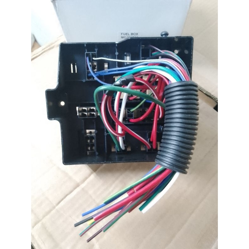 Fuse BOX, NEW MITSUBISHI PS120 FUSE HOUSE, PS135 | Shopee Malaysia