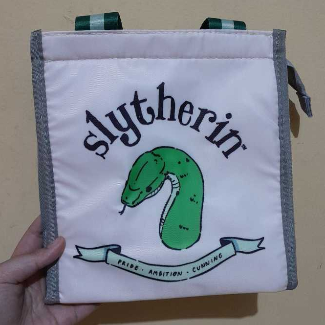 Snacks Harry Potter x Miniso Hufflepuff Lunch Bag Tote Bag | Shopee ...