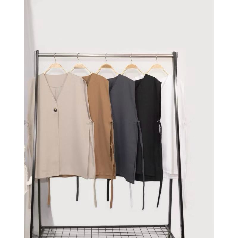 Kara RAPIKA Vest - Basic Crop Women's Clothing Vest - Sleeveless Vest ...