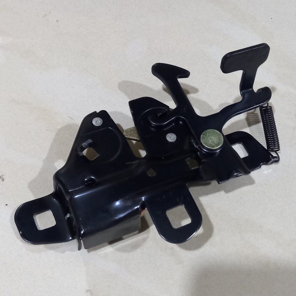 MESIN Door Lock Engine Hood Lock Daihatsu Taft Gt F70 Engine Hood Lock ...