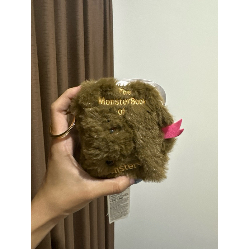 Harry Potter x Miniso - Ganci Keychain The Monster Book | Shopee Malaysia