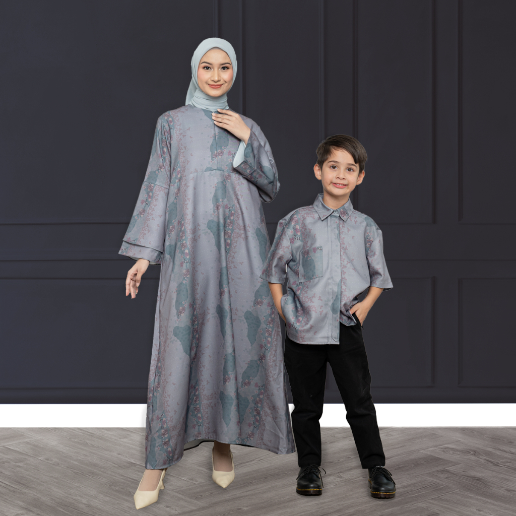 Zm Zaskia Mecca - Mom & Kids Romance of the Equator - Bunga Simpur ...