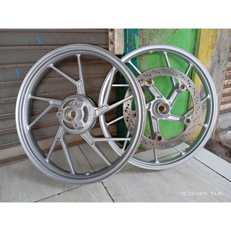 SUZUKI Front and rear wheel rims original satria fuSUZUKI, repaint ...