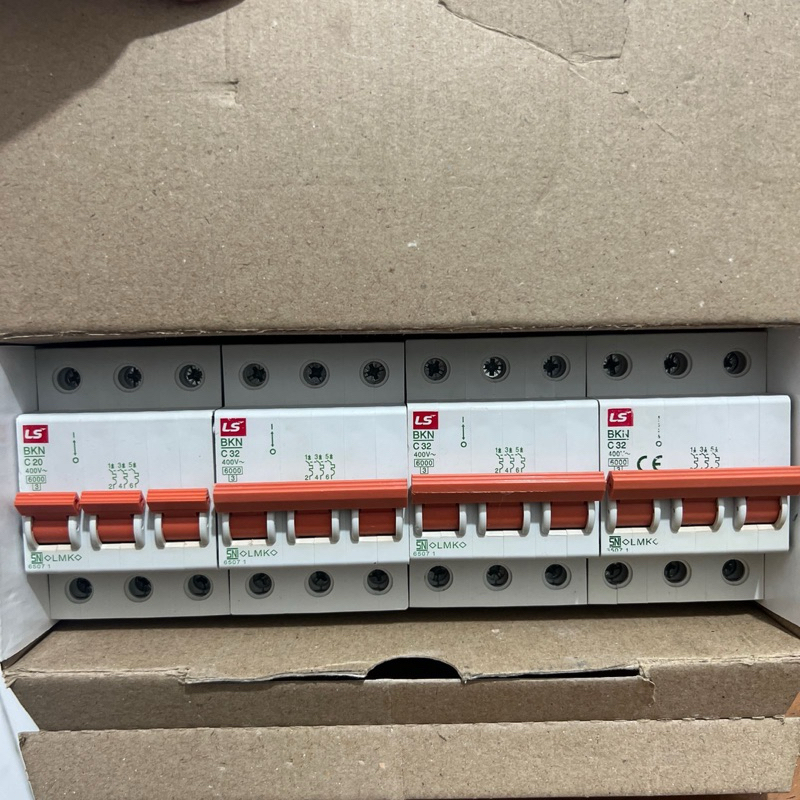 MCB LS BKN 3P 3Phase 32A 6kA Original | Shopee Malaysia