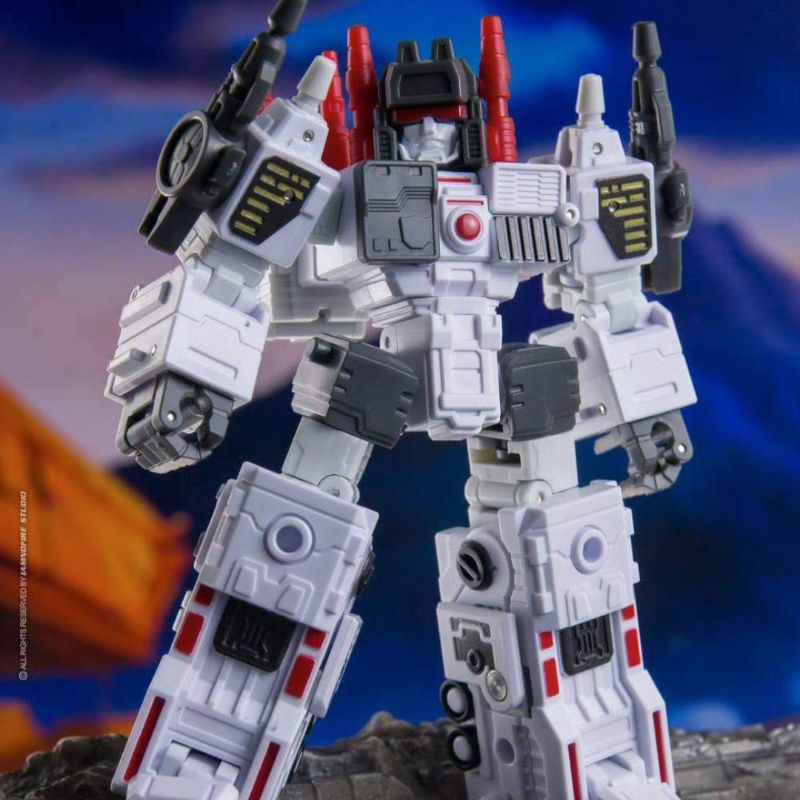 Dr.wu DW-E54 Iron Fortress mini scale Metroplex Action figure | Shopee ...