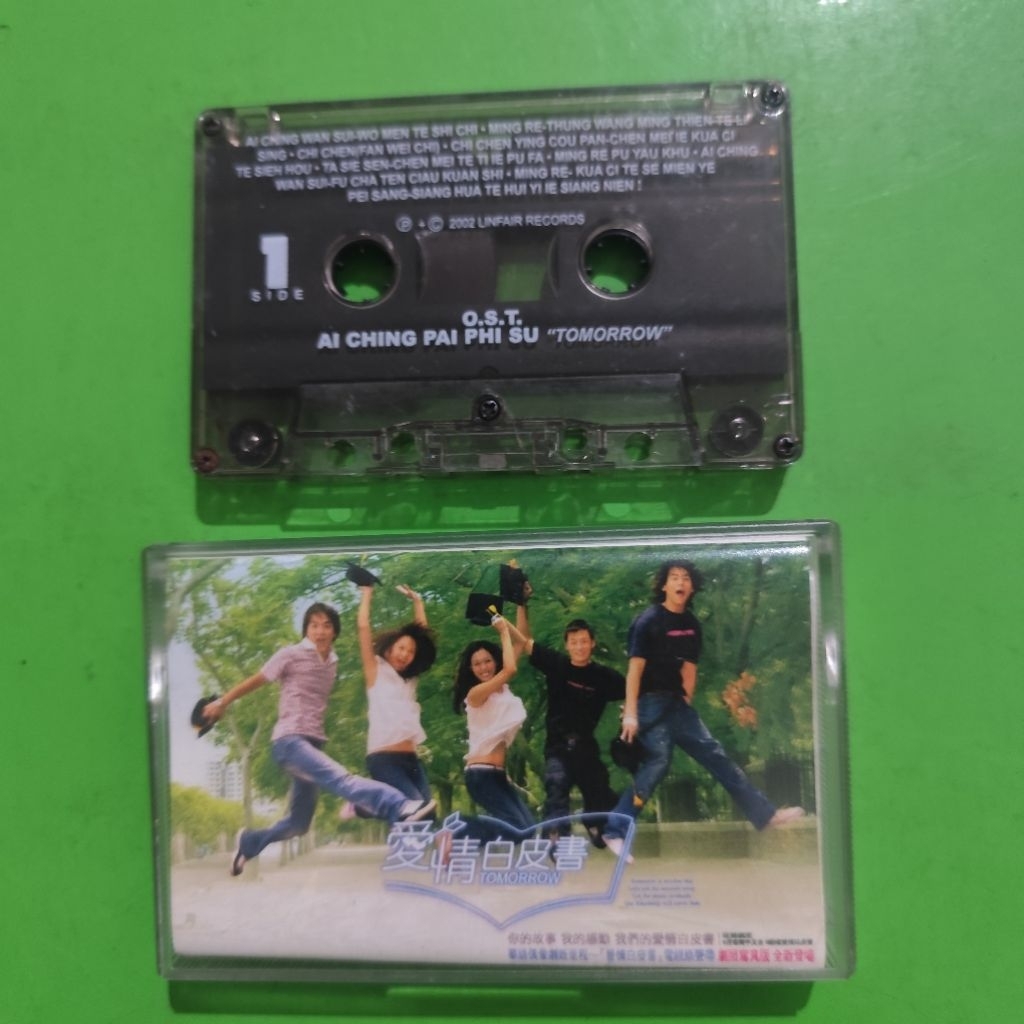 Cassette O. S. T. AI CHING PAI PHI SU "Tomorrow" | Shopee Malaysia