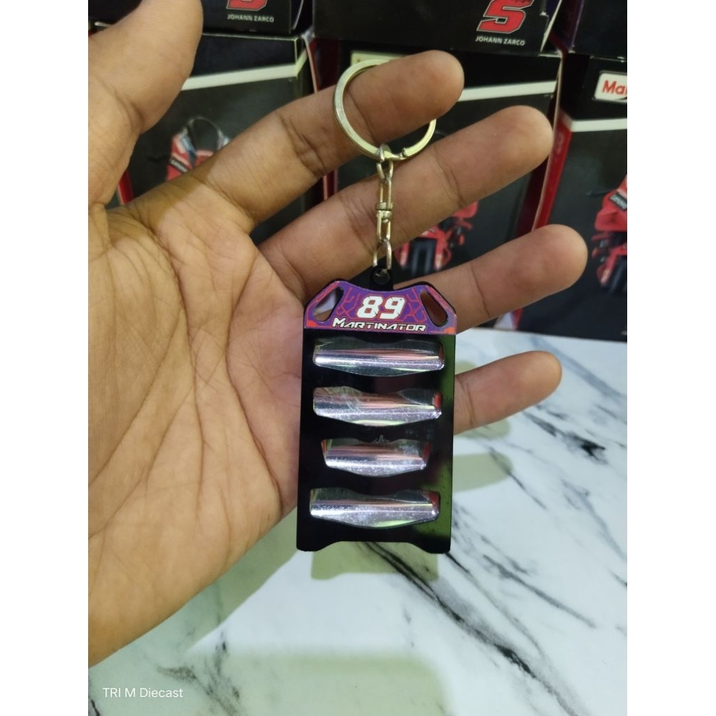 GANTUNGAN Acrylic pit board jorge martin key chain | Shopee Malaysia
