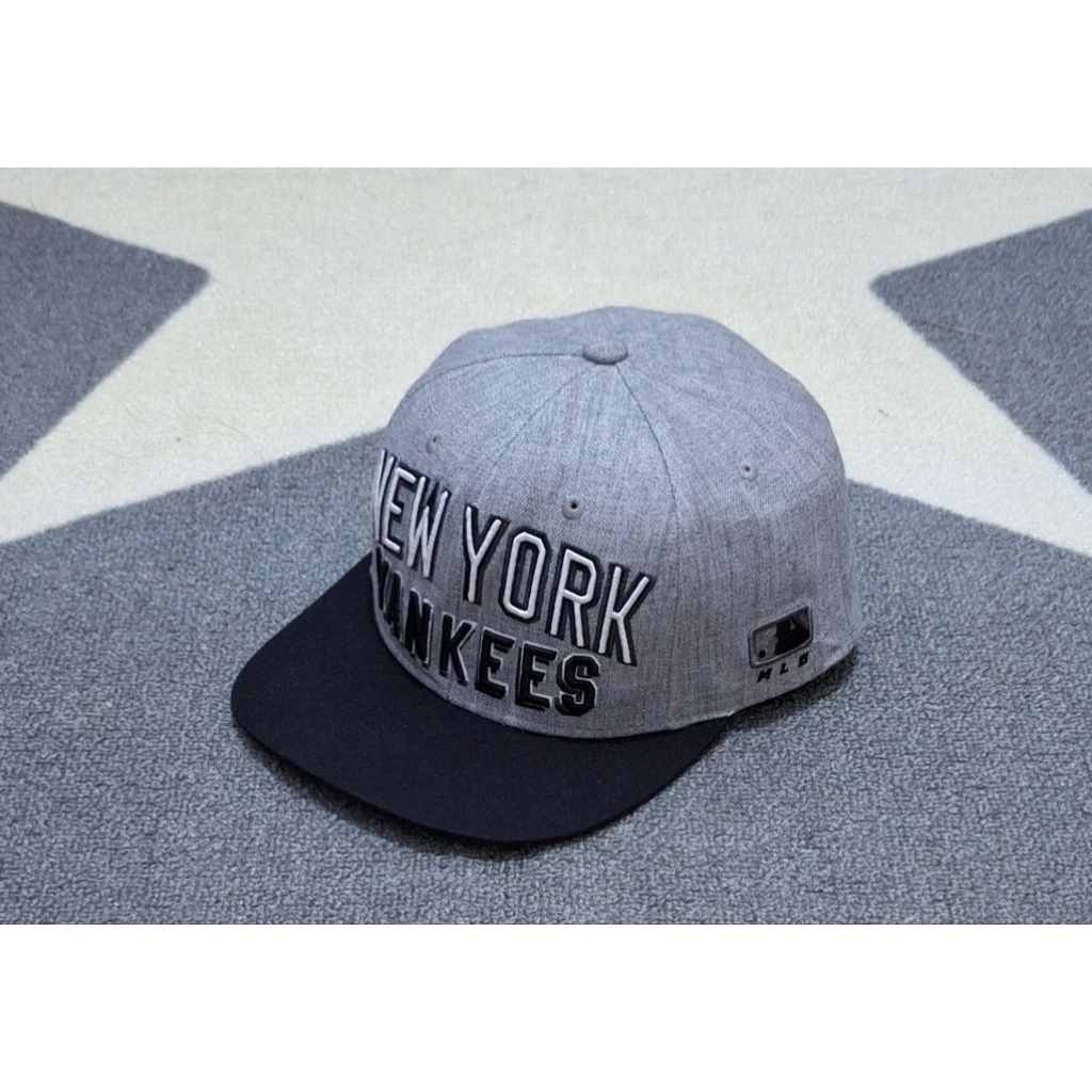 Original gray mlb yankees snapback hat, used unique prelobed | Shopee ...