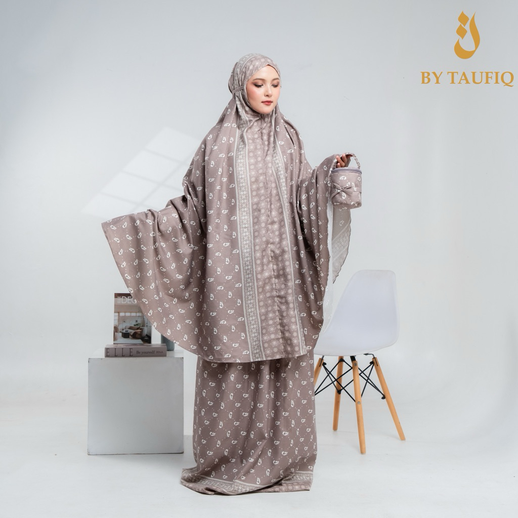 KATUN BY TAUFIQ - Jenna Monogram Series Prayer Robe | 2-in-1 Travel ...