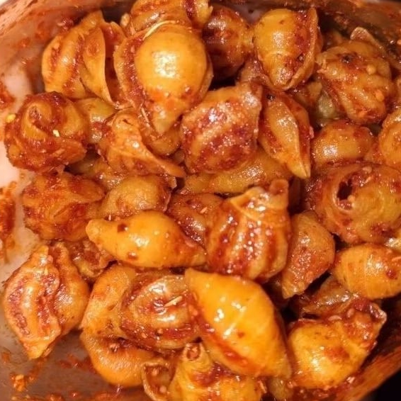 Spicy Shell Snack Macaroni Orange Leaves 500 Grams – RejeKita Snack ...