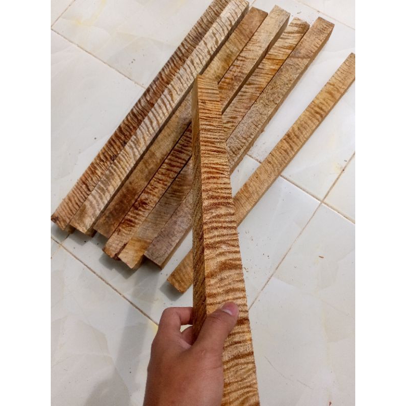 Curly or curly mango wood measuring 4x4x45cm | Shopee Malaysia
