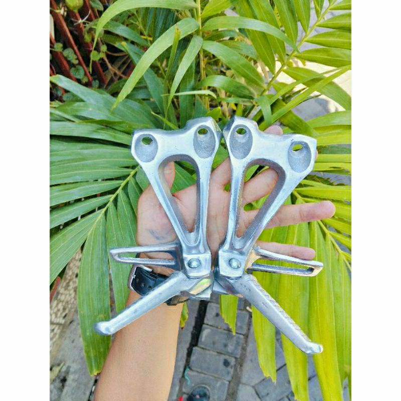 Fustep Bostep REAR Footstep STAND FOR Honda Sonic AND Supra GTR 150 Set ...