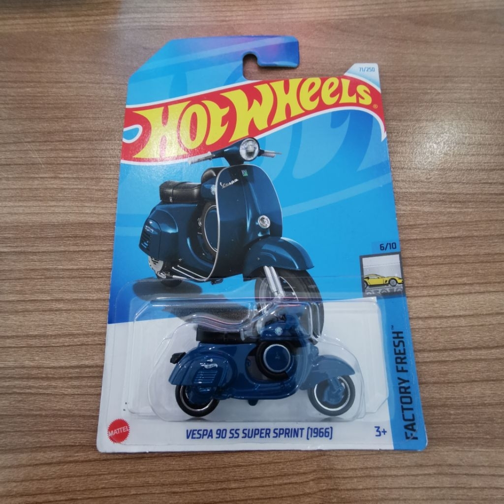 Hot Wheels Factory Fresh Vespa 90 SS Super Sprint [1966] (2024 ...