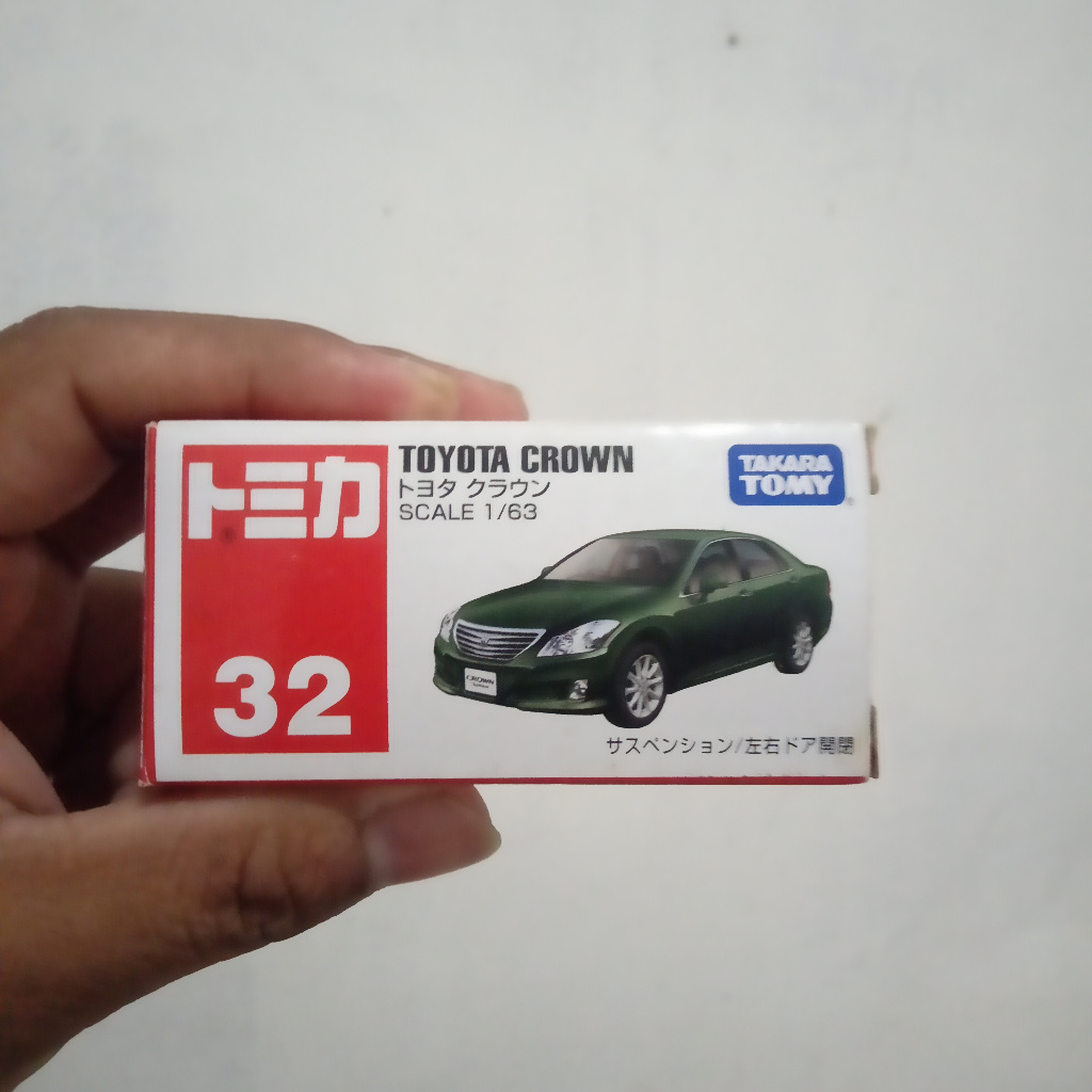 Tomica Regular no. 32 Toyota Crown Takara Tomy Diecast car collection | Shopee Malaysia