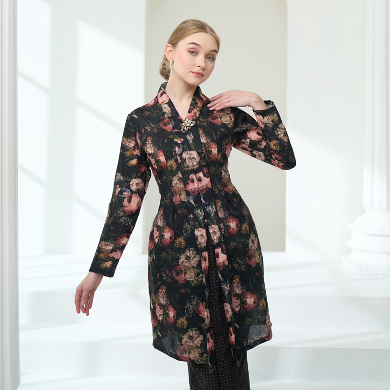 Floral Motif Kartini Kebaya / Black Flower Kartini Kebaya / Kondangan ...