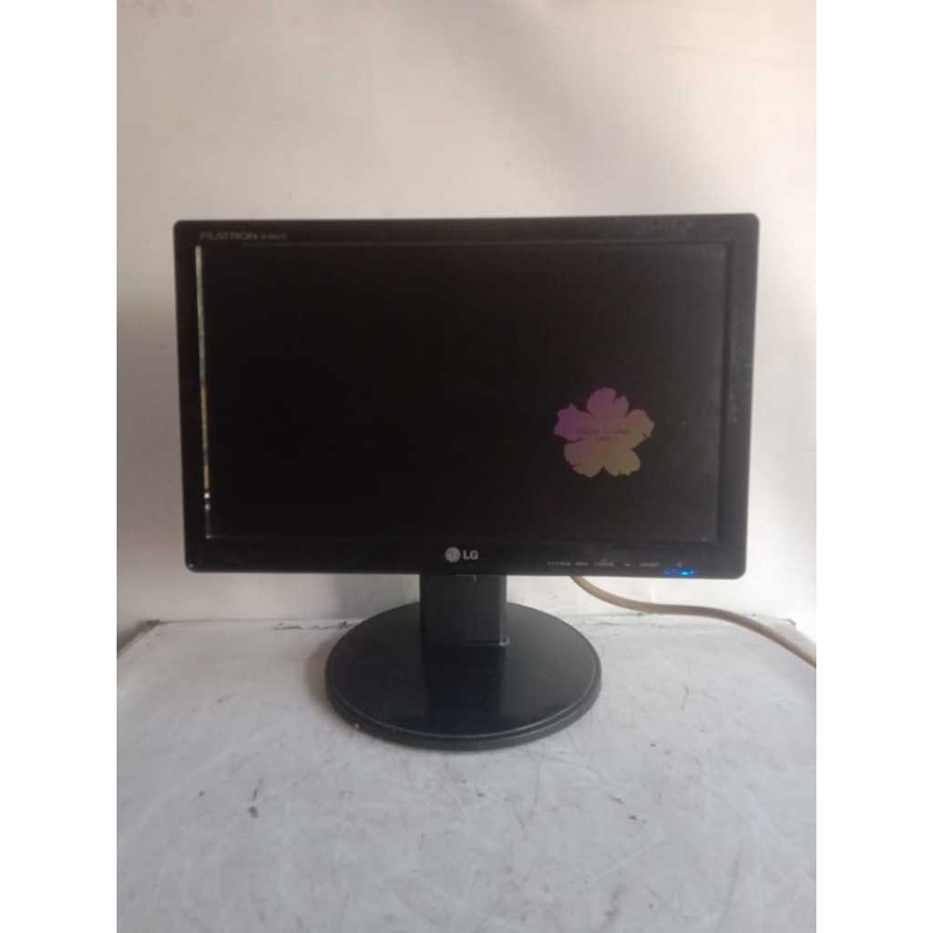 LAYAR Lg flatron w1642st 16 inch lcd monitor, jenih screen minus on and ...