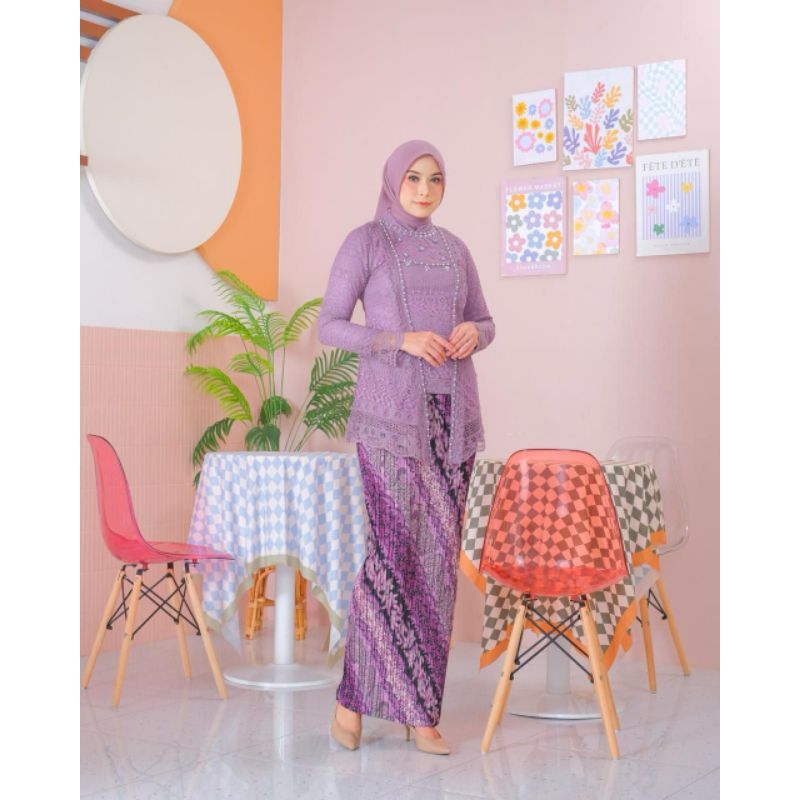 Melia Kebaya - Modern Brocade Soraya Kebaya Set Hijab / Application ...